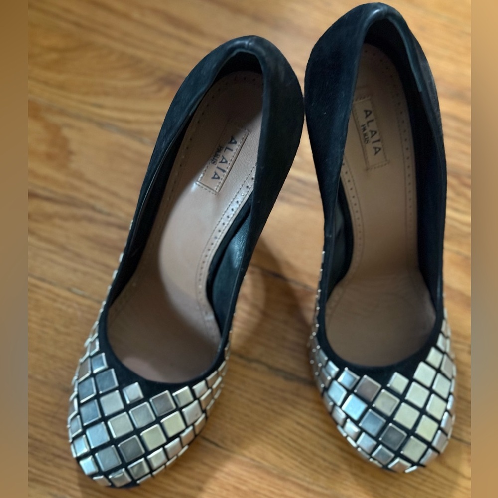 Alaia Studded Heels - Gem